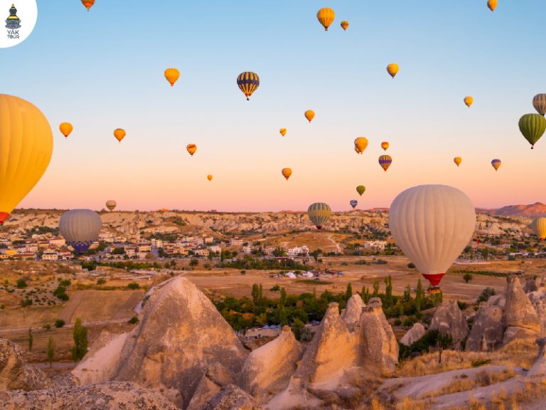 รวม 10 ที่เที่ยวต่างประเทศ สุดฮิตติดเทรนด์ 2025 - Yaktour